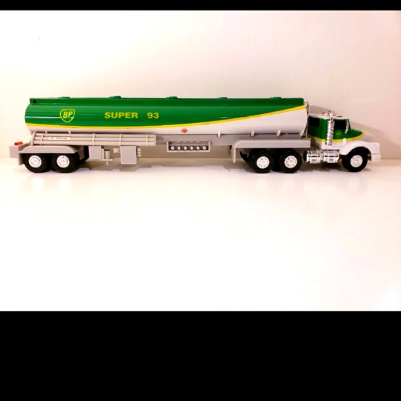 bp | Accessories | Vintage 994 Limited Edition Bp Toy Tanker Truck ...